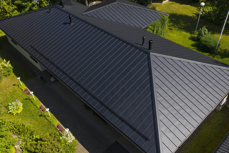 Kumpi kannattaa valita - tiilikatto vai peltikatto? - Kattokeskus.fi